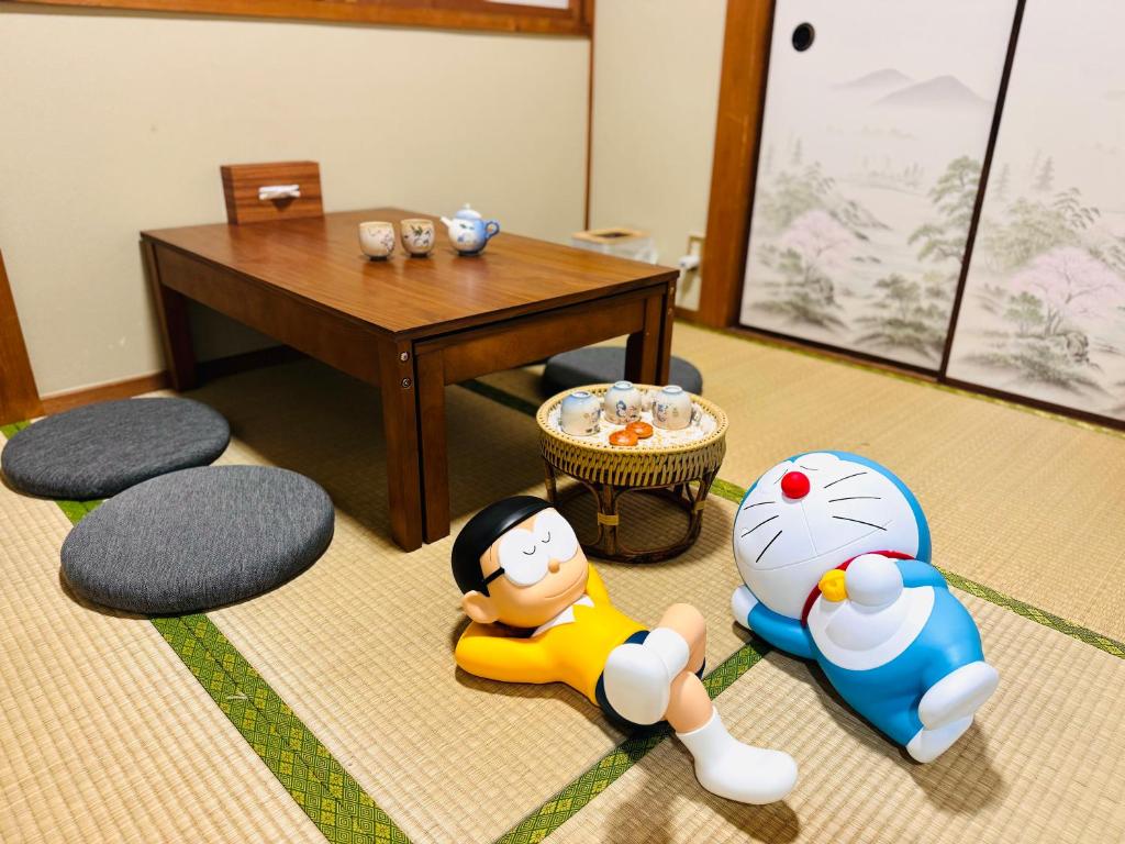 大阪的Doraemon Imazen Cute Character Style Japanese Entire House for 6 ...