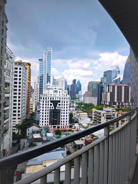 City comfort, Skytain Step 600 m, Erawan shrine, Bang Kapi (prezzi ...