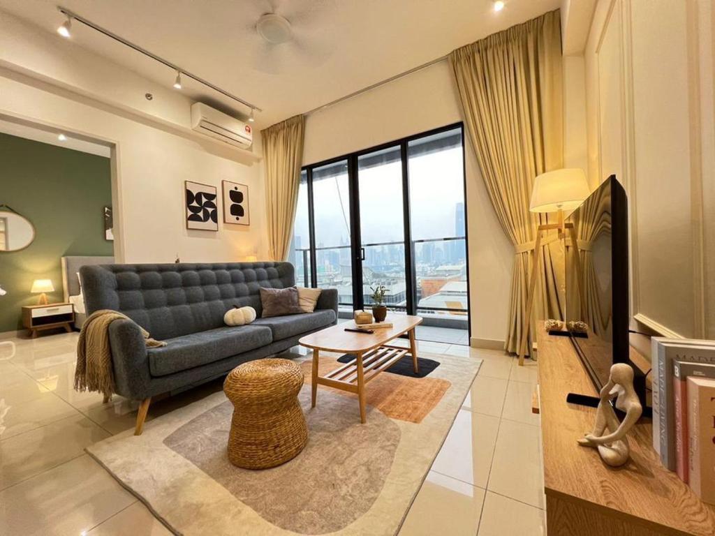 Trion kl Queen service home, Kuala Lumpur (updated prices 2026)