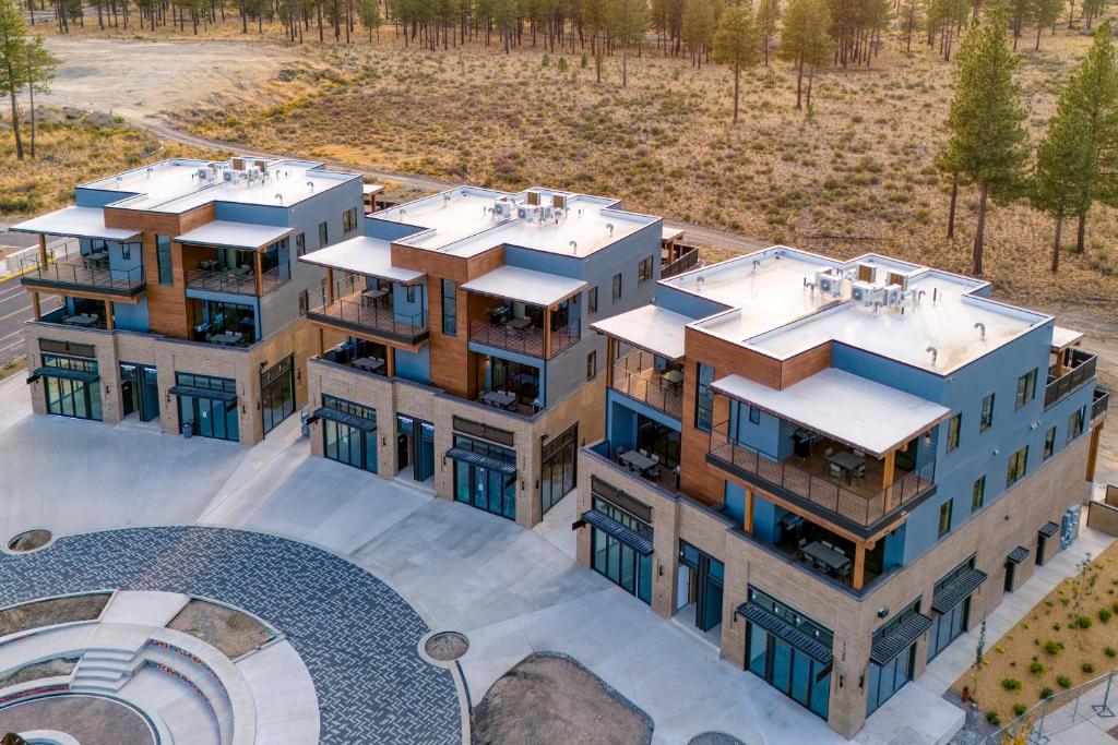 The Aerie Suites by AvantStay Modern Comfort with Mountain Views, Bend ...