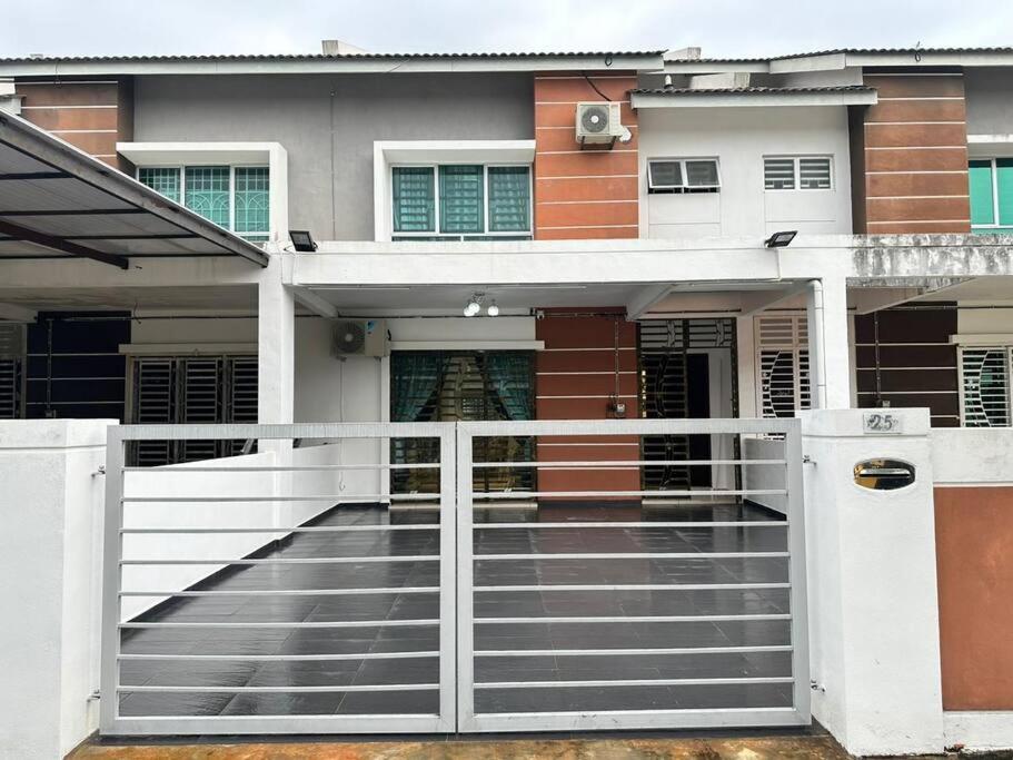 Rania Pearl Double Storey Family Home, Bertam Penang Homestay, Kepala ...