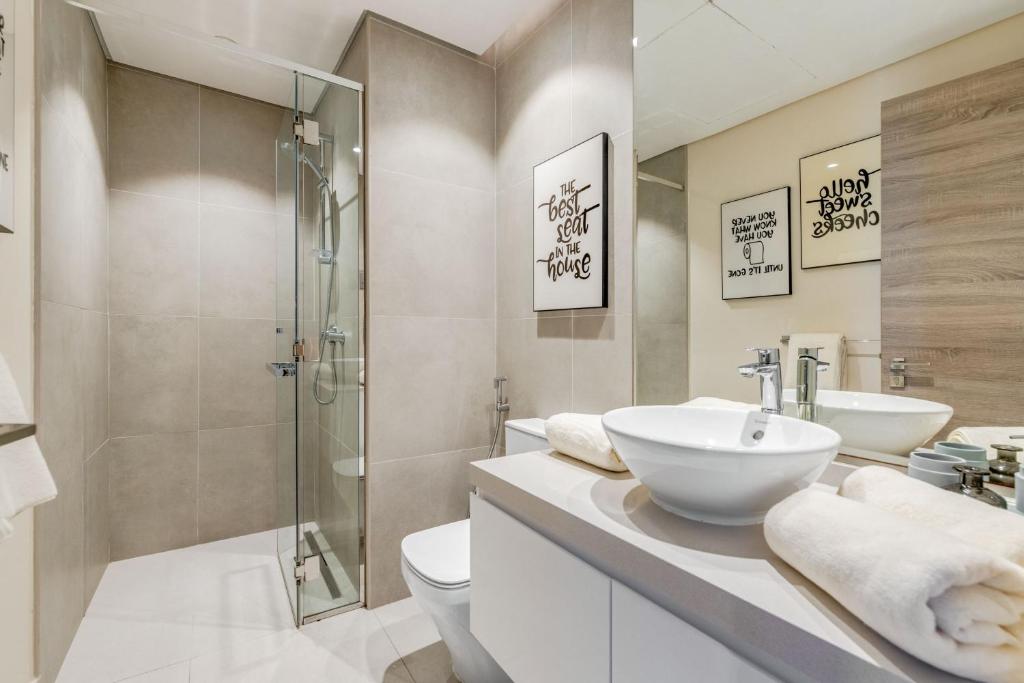 Knokey Dubai Marina Comfortable Apartments with Pool and Gym, Dubái ...