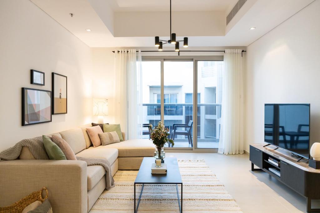 2BR API 1000 Community View Jumeirah, Dubai (updated prices 2025)