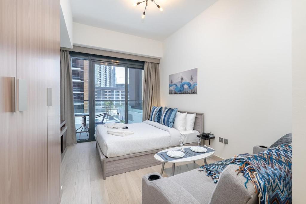 Modest studio in Meydan, Dubai (updated prices 2025)