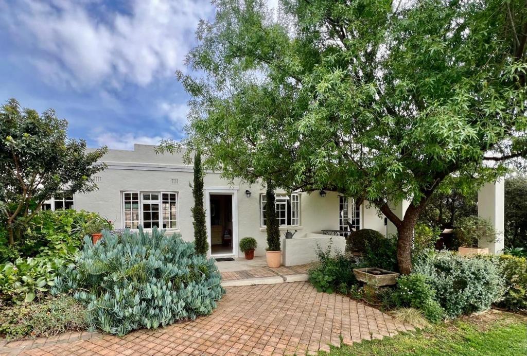 Montrose Cottage, McGregor (updated prices 2026)