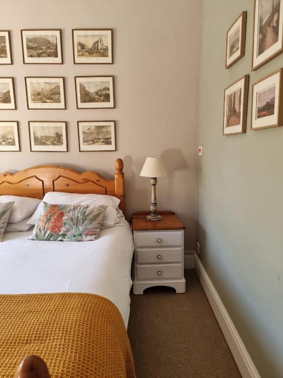 The Three Horseshoes East Worldham, Alton (updated prices 2025)