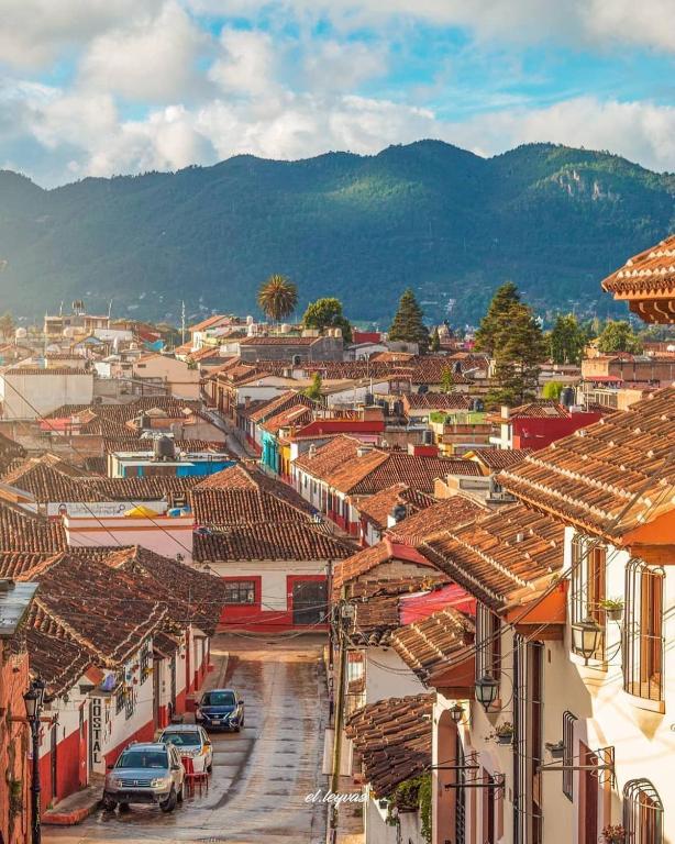 Che San Cristobal de las Casas Hostel, San Cristóbal de Las Casas ...