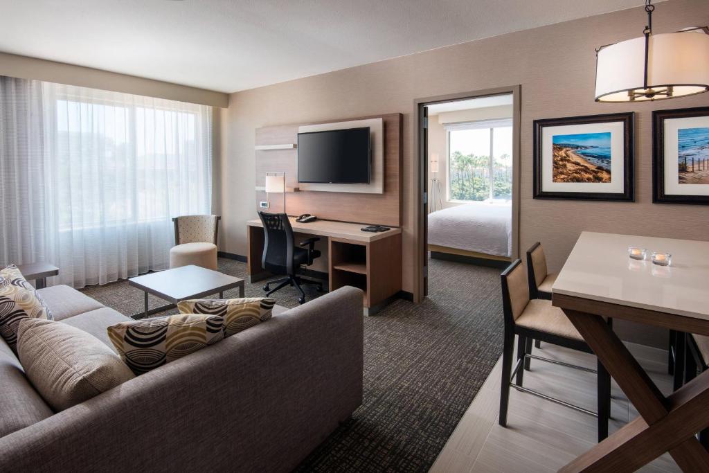 Courtyard by Marriott Irvine Spectrum, Irvine (updated prices 2025)