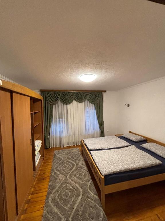 Luni, Travnik (updated prices 2025)
