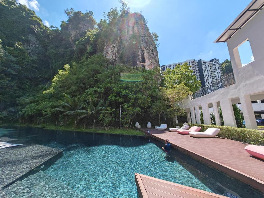 The Cove Premium Suites 7-13pax by IWH Suites, Ipoh (updated prices 2025)