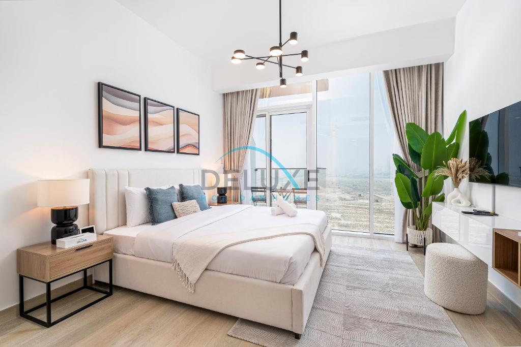 High-Rise Studio in Bloom Towers B, JVC by Deluxe Holiday Homes, Dubái ...