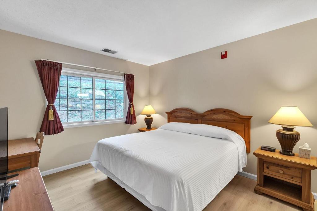 Grand Wood Suites - 2nd Floor Back Side Suite 206, Nashville (updated ...
