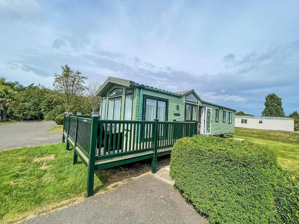 Lovely Caravan With A Homely Interior Southview Holiday Park Ref 33171V ...