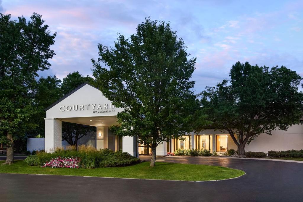 Courtyard by Marriott Fort Collins, Fort Collins (updated prices 2025)