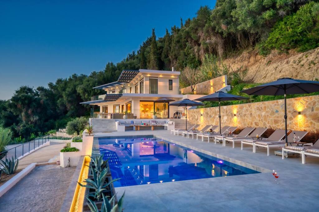 Archangelo Bay on the beach, Paramonas (updated prices 2026)