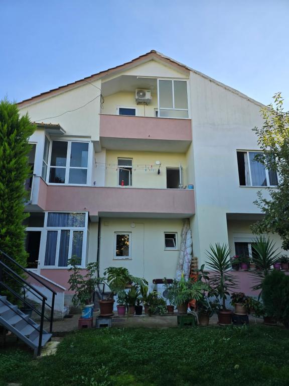 Vila Blaceri, Pogradec (updated prices 2025)