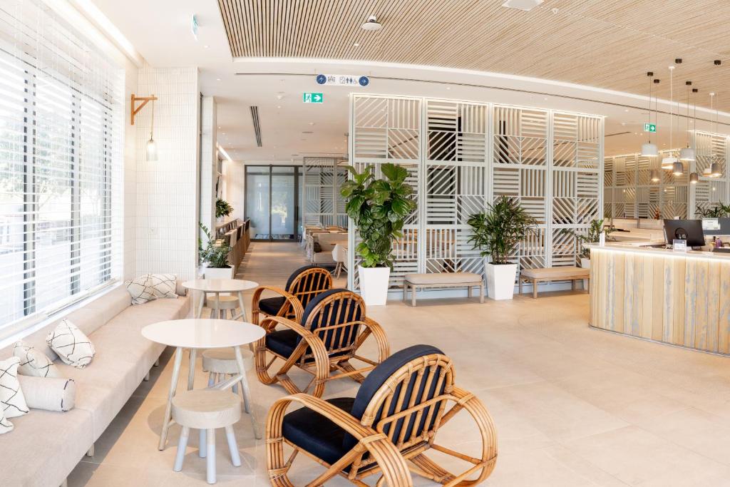 Holiday Inn Express & Suites Sunshine Coast by IHG, Maroochydore ...