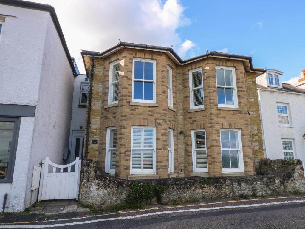 Coronation House, Seaview (updated prices 2026)