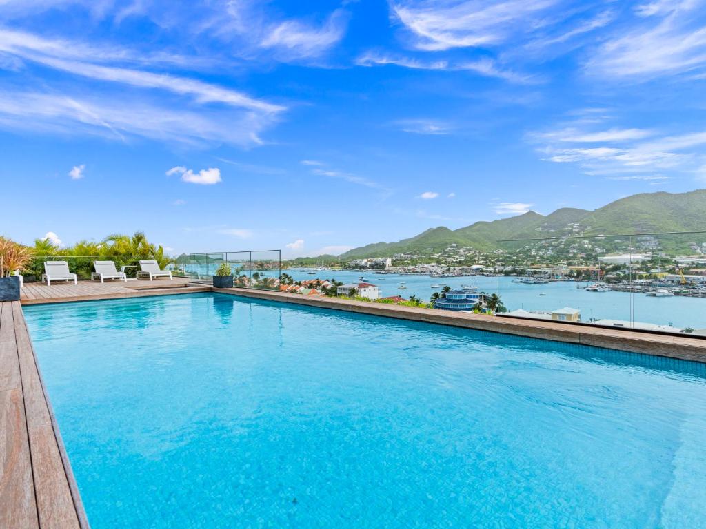 The Hills Residence, Simpson Bay (updated prices 2024)