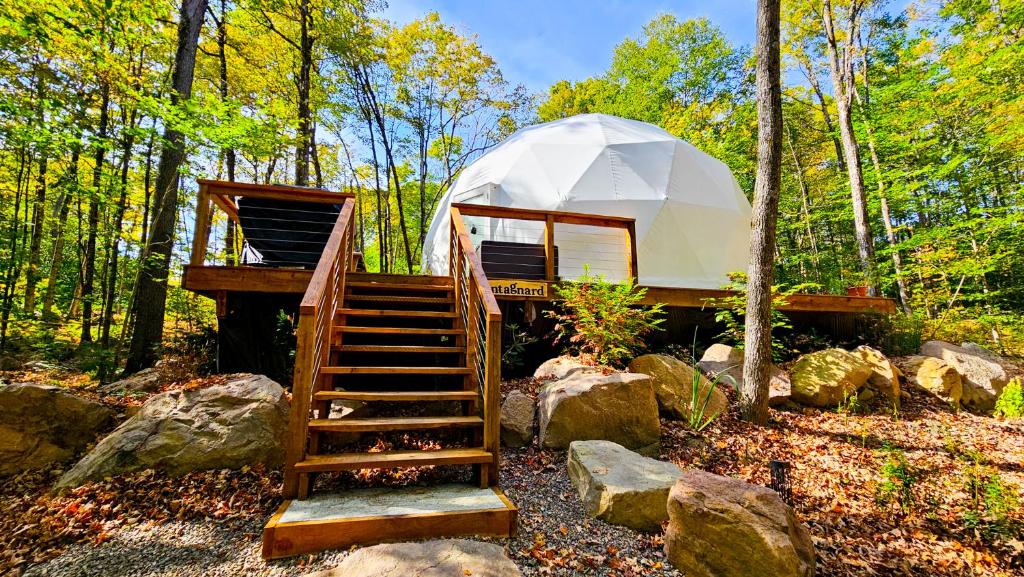 Dôme Le Montagnard, Brownsburg (updated prices 2025)