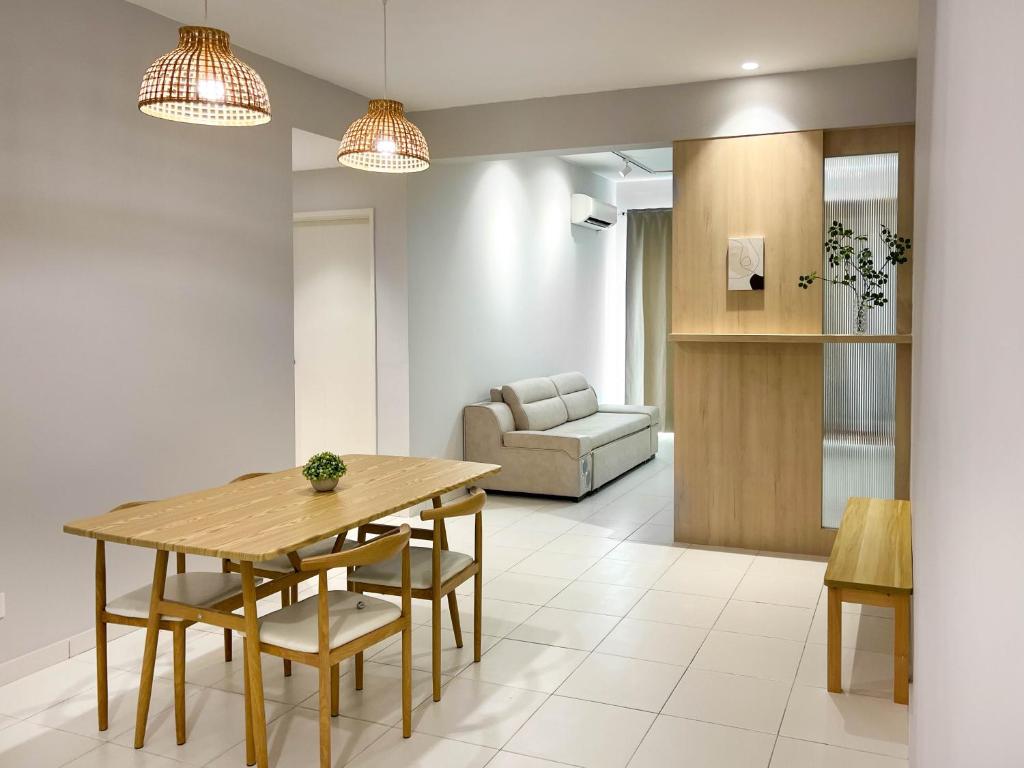 Modern Muji 3 Bedder Retreat with Netflix & Fast WiFi, Tanjong Tokong (tarifs actualisés, 2025)