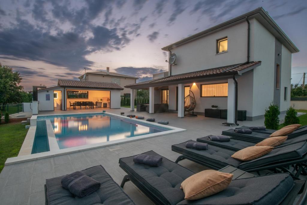 Villa Aaron, Butkovići (updated prices 2025)