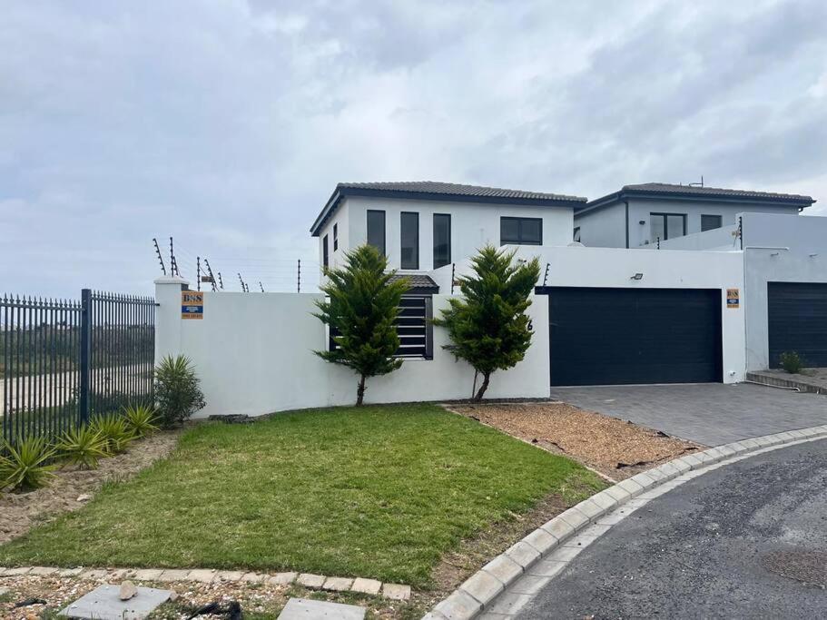 Home in Parklands East, Cape Town (updated prices 2026)