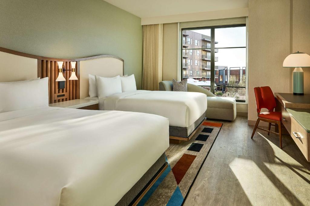 Lively Hotel On Oak Oklahoma City, Tapestry By Hilton, Oklahoma City ...