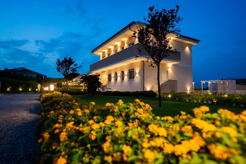 Villa Zefiro - Suites & Events, Battipaglia (updated prices 2026)