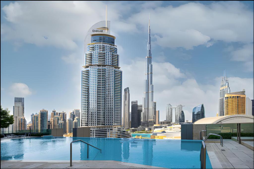 Luxurious 3BR Maid Room in Boulevard Point - Dubai Mall Access, Dubai ...