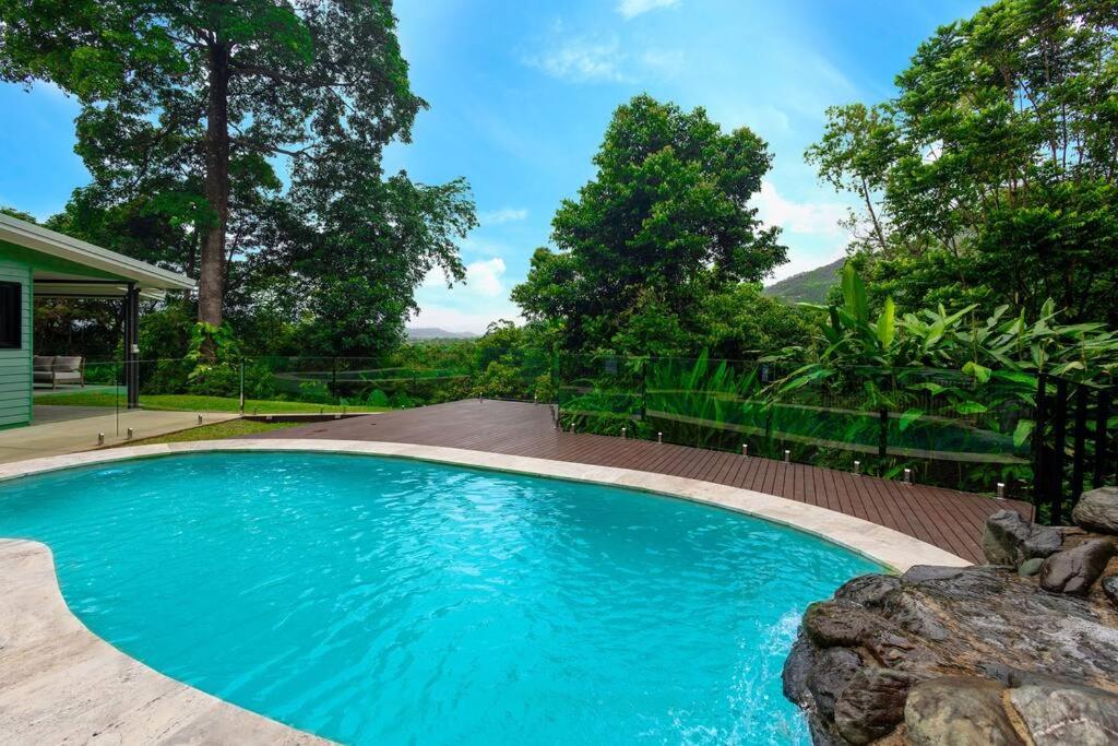 Treetops Sanctuary 4BR Entertaining Delight - Pool, Caravonica (updated ...