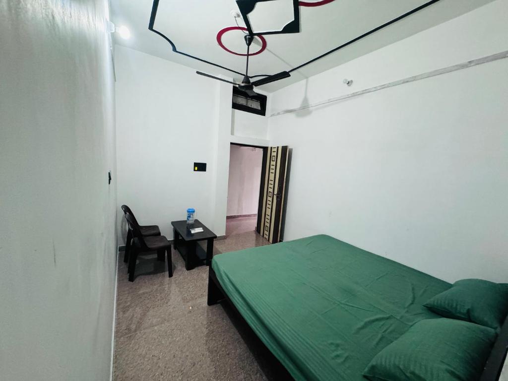 Divya dham guest house, Ayodhya (updated prices 2025)