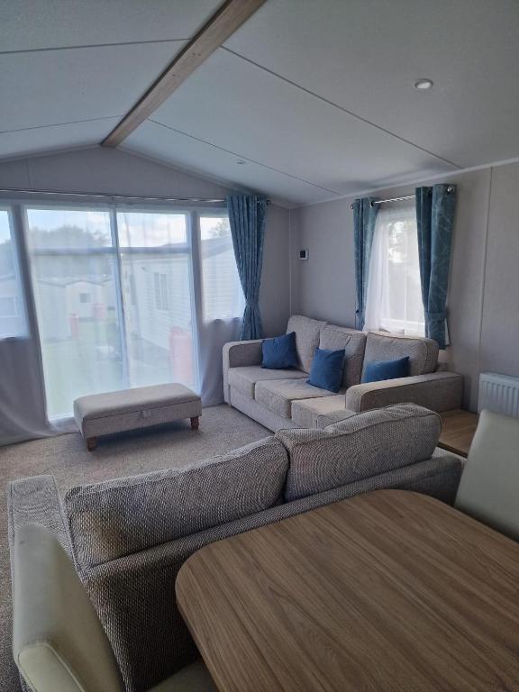 Cresswell Towers, Morpeth (updated prices 2026)