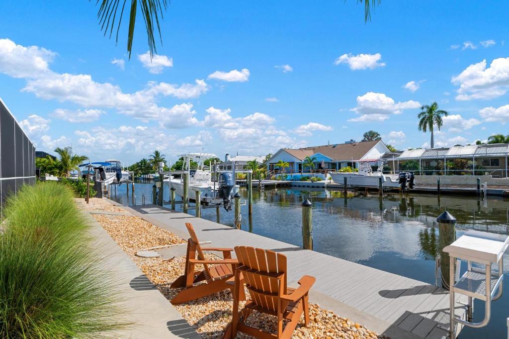 COCO LOCO! Canal Front, Pool, Dock & More!, Bradenton (updated prices 2026)