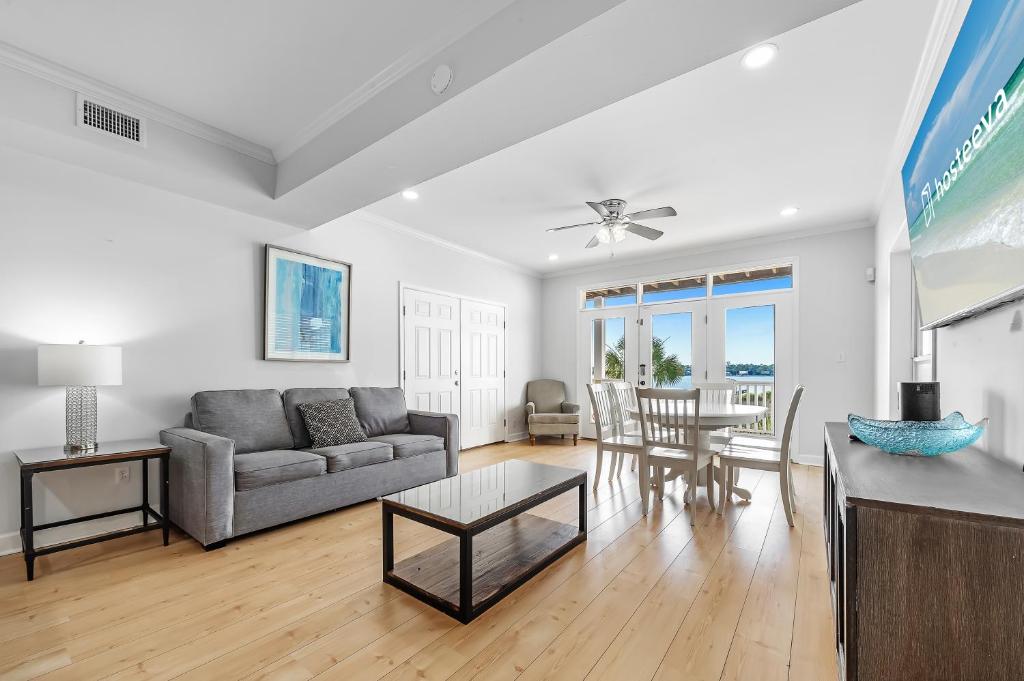 The Sandy Fox East with Balcony, Gulf Shores (updated prices 2026)