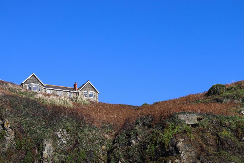 Housel Bay Hotel, Lizard (updated prices 2024)