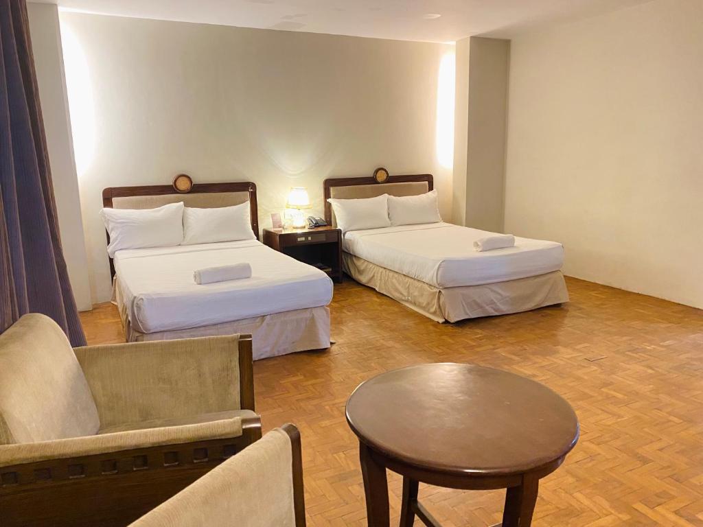 Cebu Century Plaza Hotel, Cebu City (updated prices 2025)