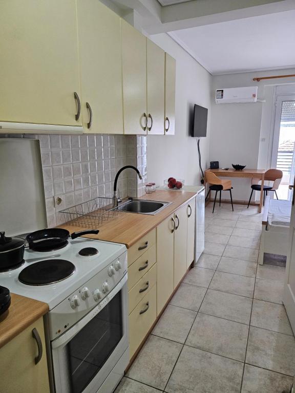 Tiny sweet apartment, Volos (updated prices 2026)
