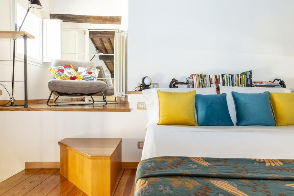 Monti - Stunning Loft in the Heart of Rome's Monti, Rome (updated ...