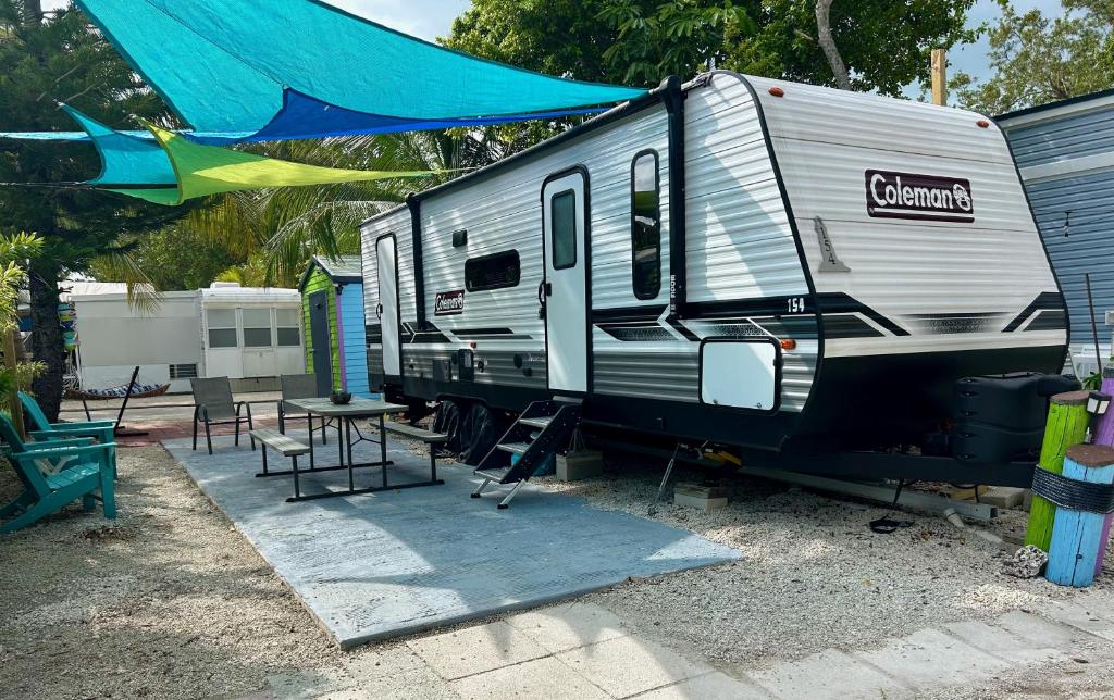 RV by the Sea - Glamping in the Keys - Sleeps 6, Key Largo (updated ...
