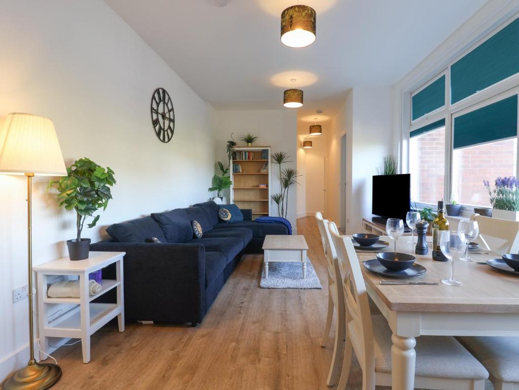 Moonbeam View, Lyme Regis (updated prices 2026)