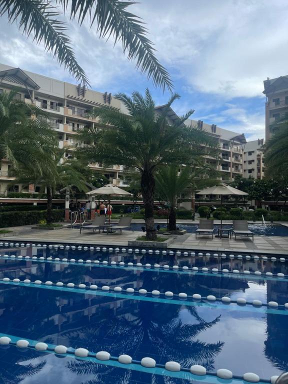 Family Suite w/ Centralized AC nr Ayala Mall Feliz, Manila (updated ...