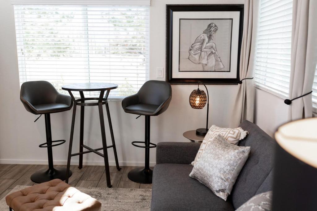 Cottage on Historic Grounds Citrine, Reno (updated prices 2025)