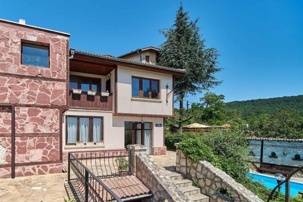 Super Cozy Villa with a Sea View and A Fireplace, Varna City (updated ...