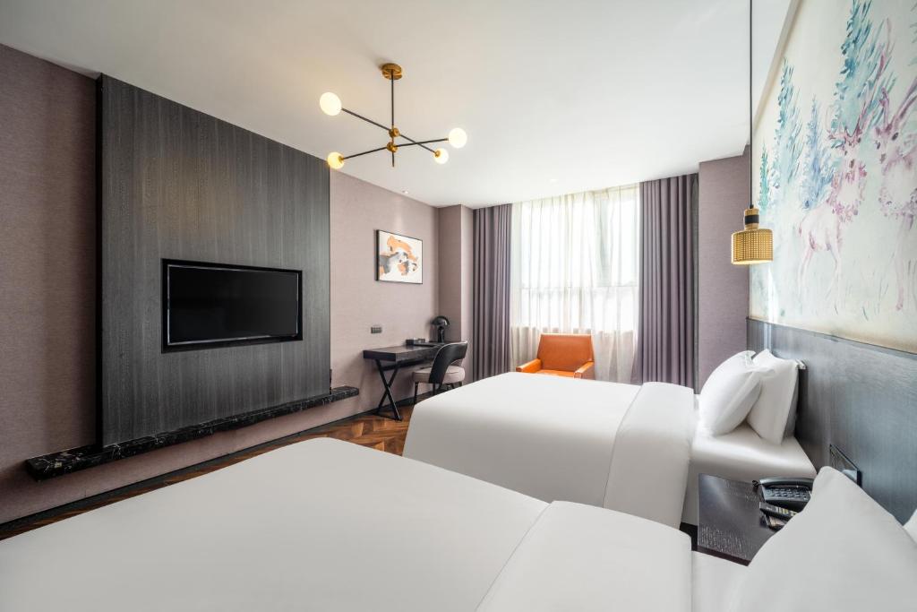 TOWO Shangpin Hotel Xi'an - Xi'an Line 1 Kaiyuanmen Metro Station, Xi ...