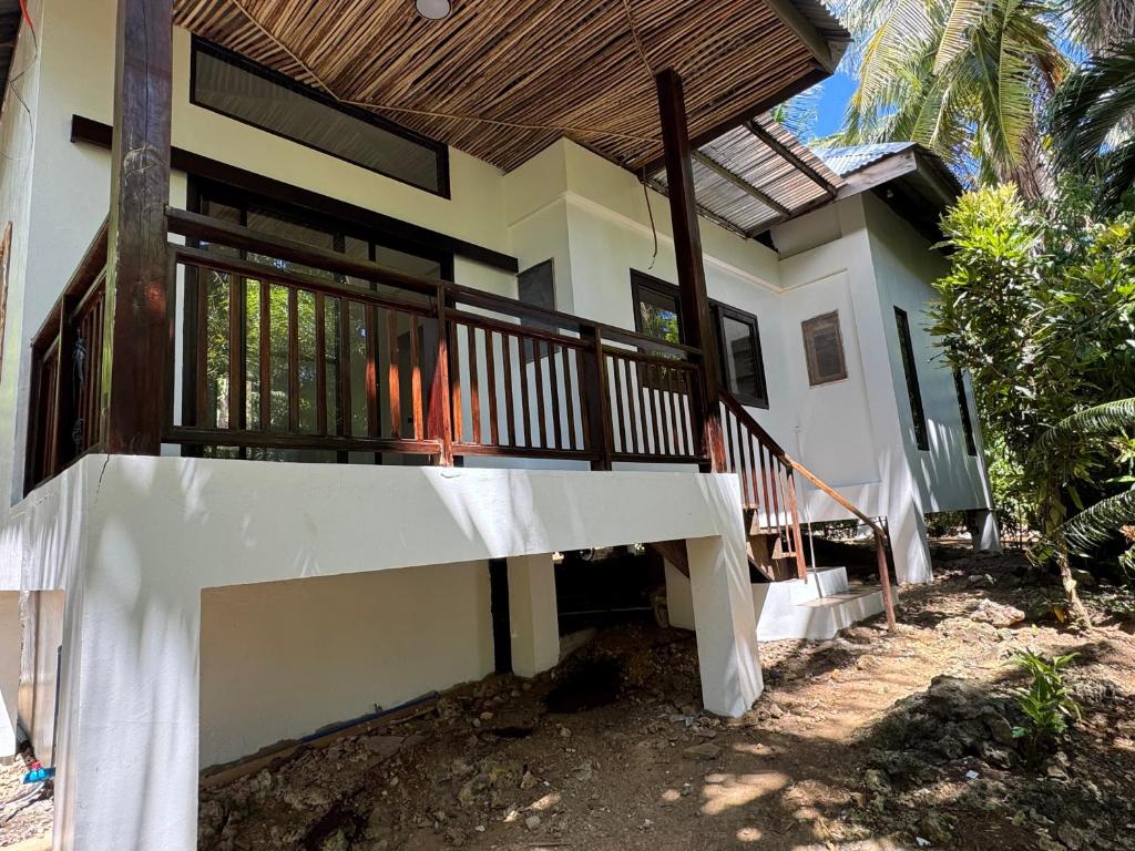 Nutmeg Cottage SIARGAO 2BR exclusive whole house, General Luna (updated ...