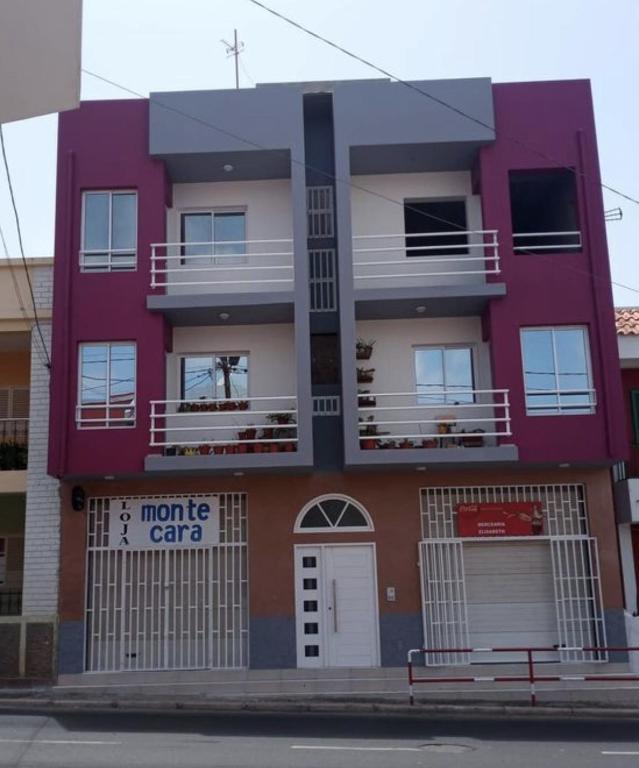 Elizabeth Rocha, Mindelo (precios actualizados 2026)