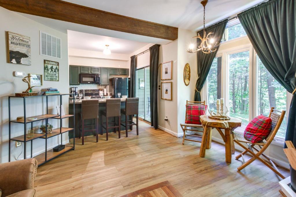 Wintergreen Resort Condo with Deck, 0 3 Mi to Slopes, Lyndhurst ...