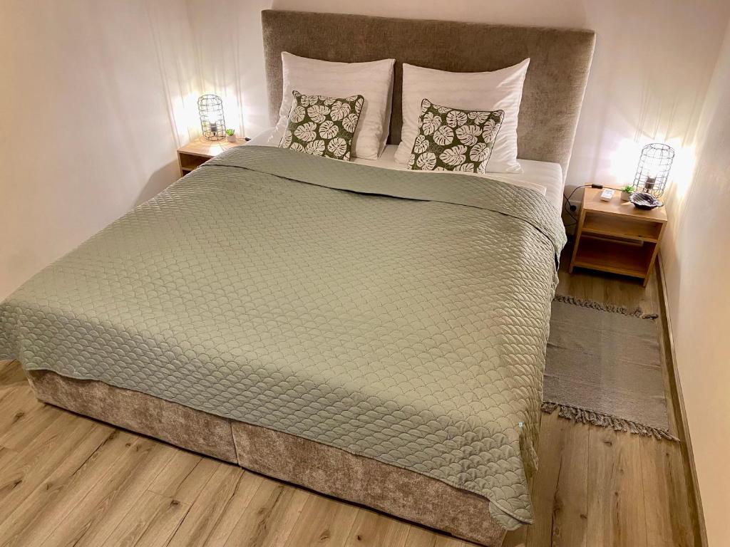 Loket Island, Loket (updated prices 2026)