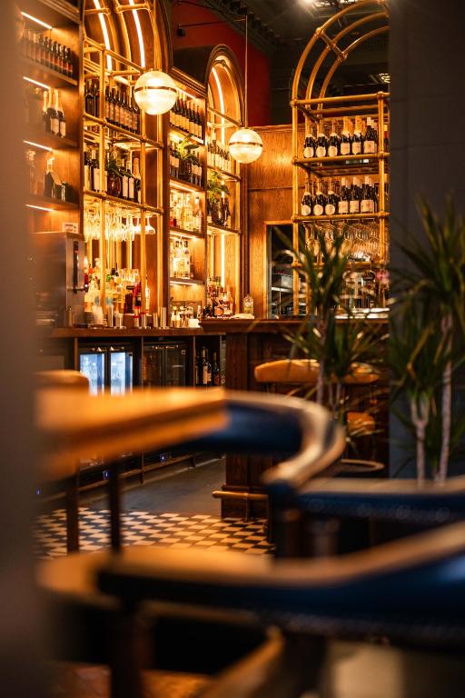 Teller's Arms, Farnham (updated prices 2025)